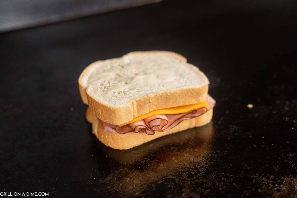 Blackstone Grilled Ham and Cheese Recipe - grillonadime.com
