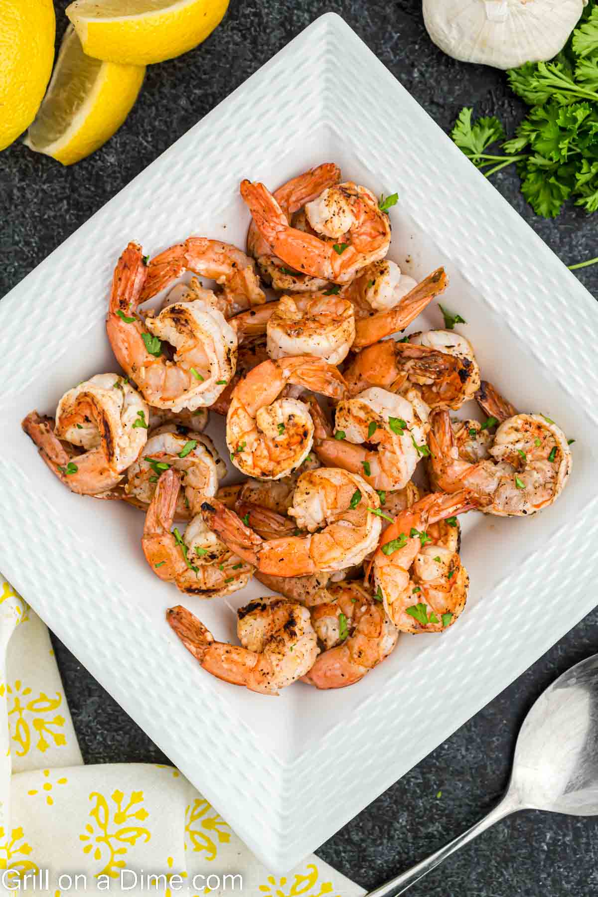 Garlic Lemon Grilled Shrimp - grillonadime.com