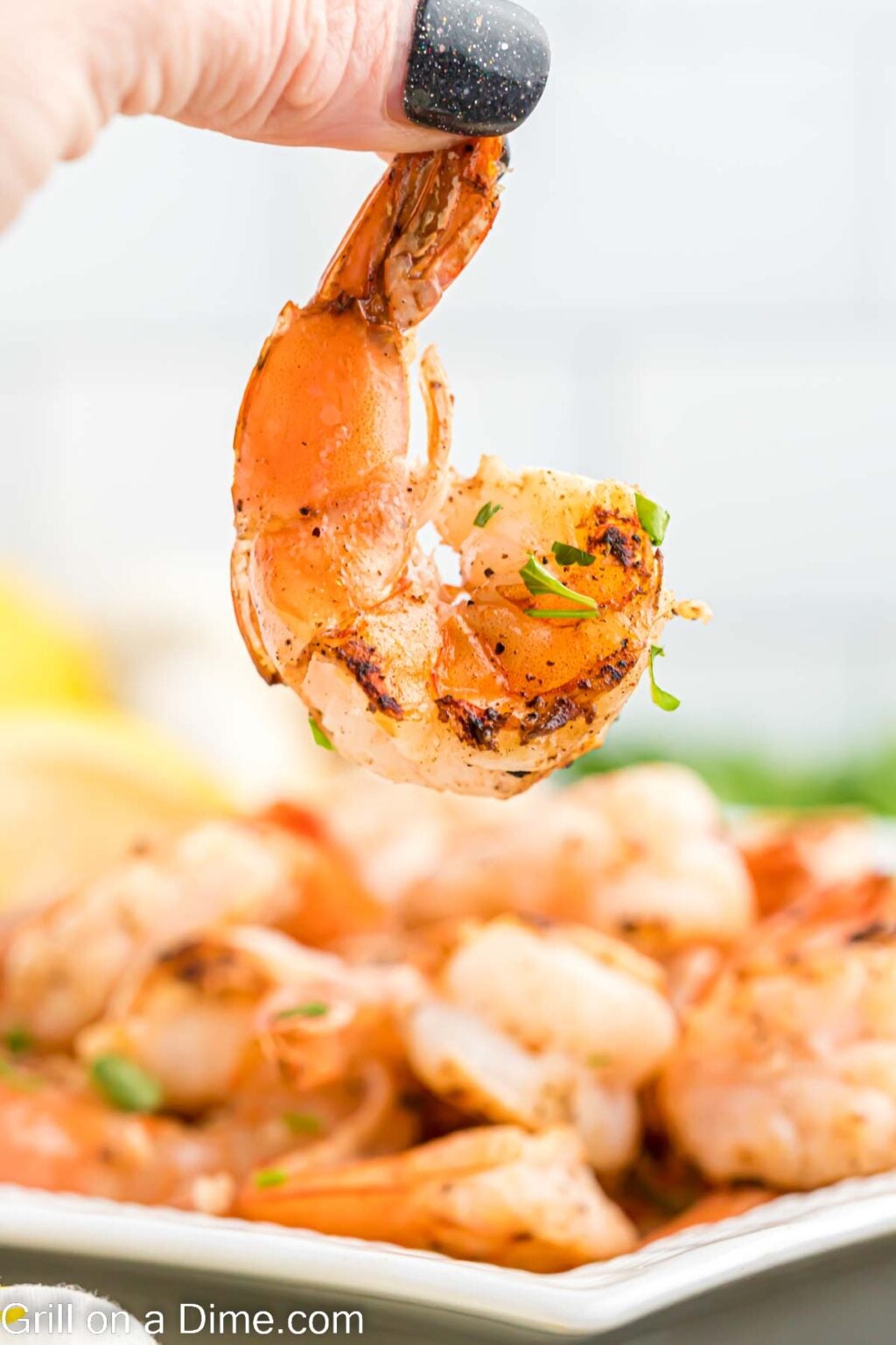 Garlic Lemon Grilled Shrimp - grillonadime.com