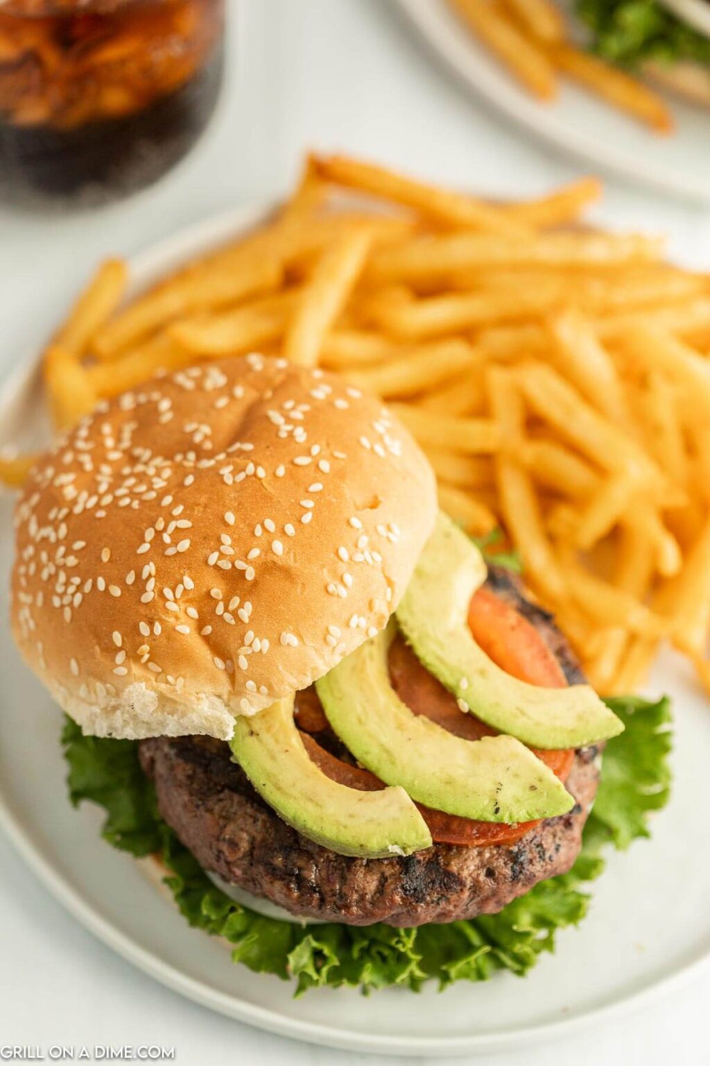 Avocado Burger: Juicy, Flavorful and Delicious - grillonadime.com