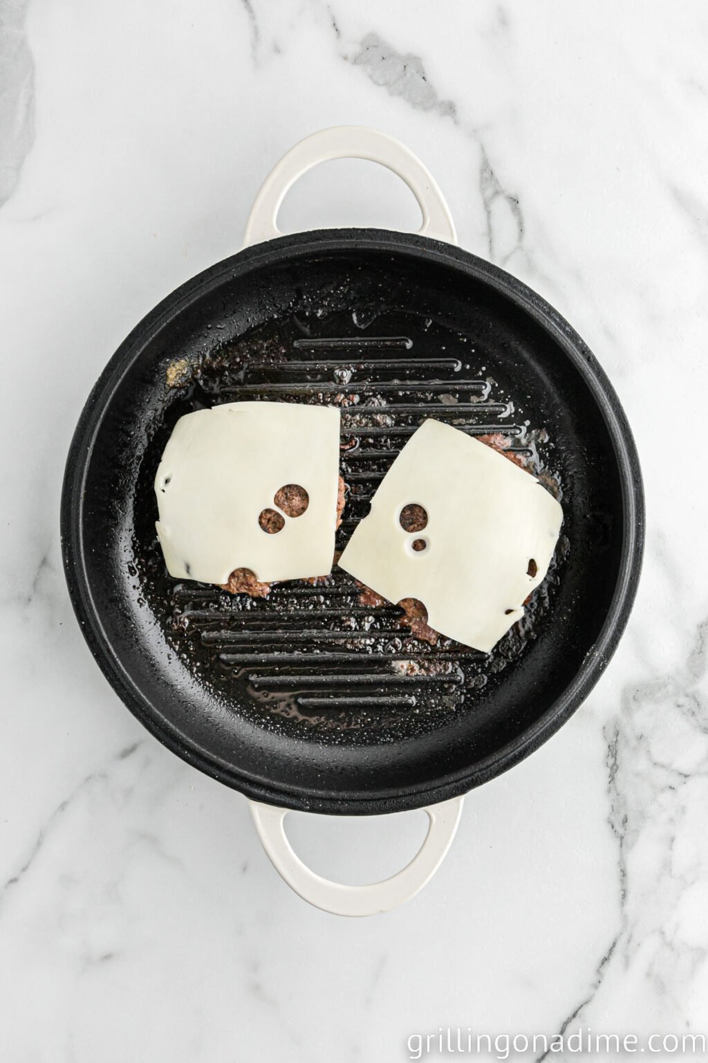 California Burger Recipe - grillonadime.com