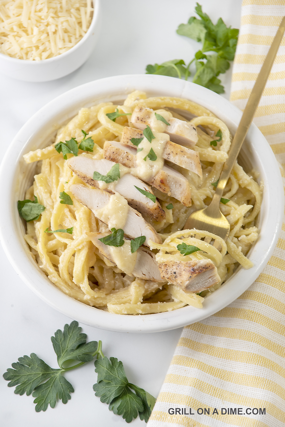 Grilled Chicken Alfredo - grillonadime.com