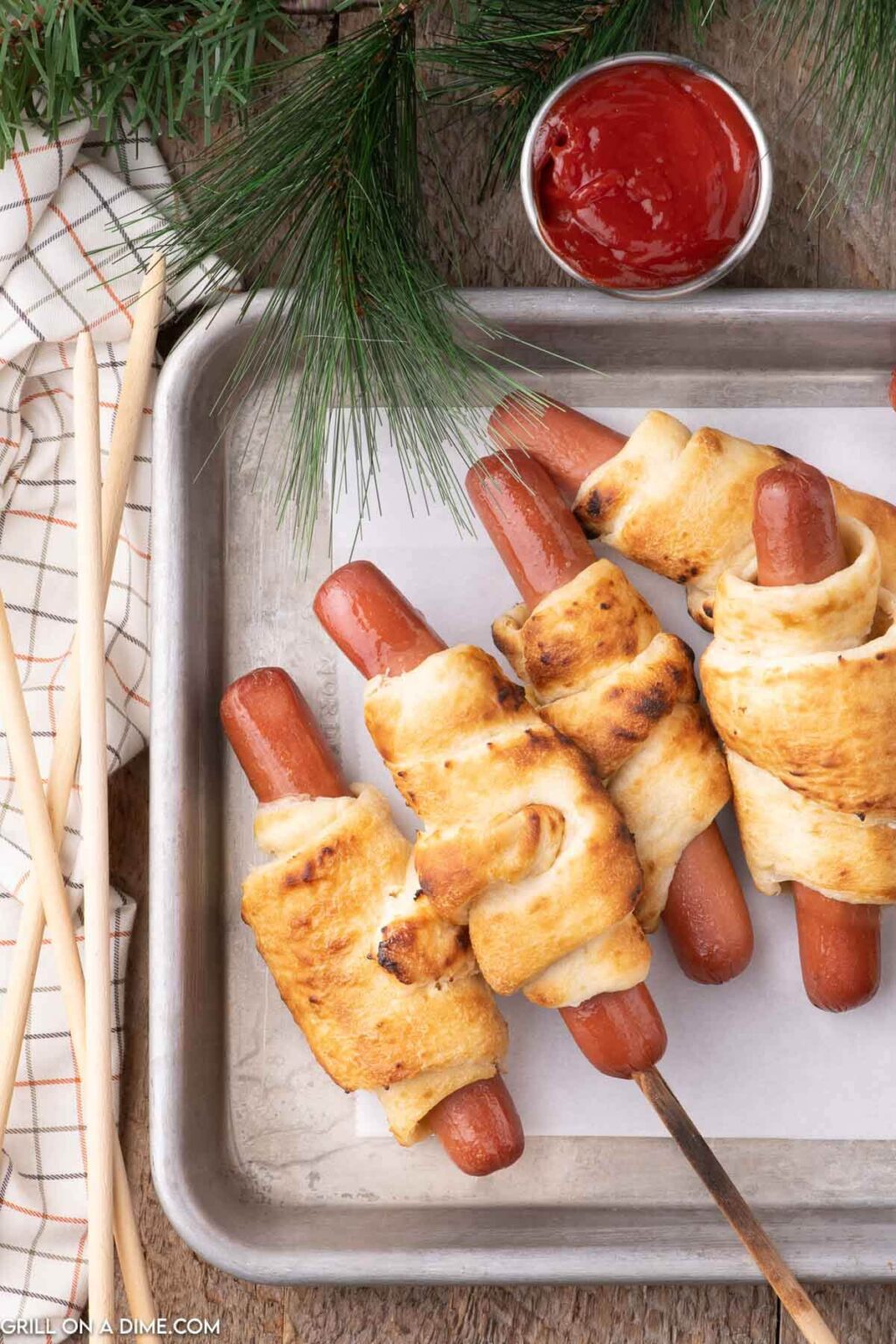 Campfire Pigs in a Blanket - grillonadime.com