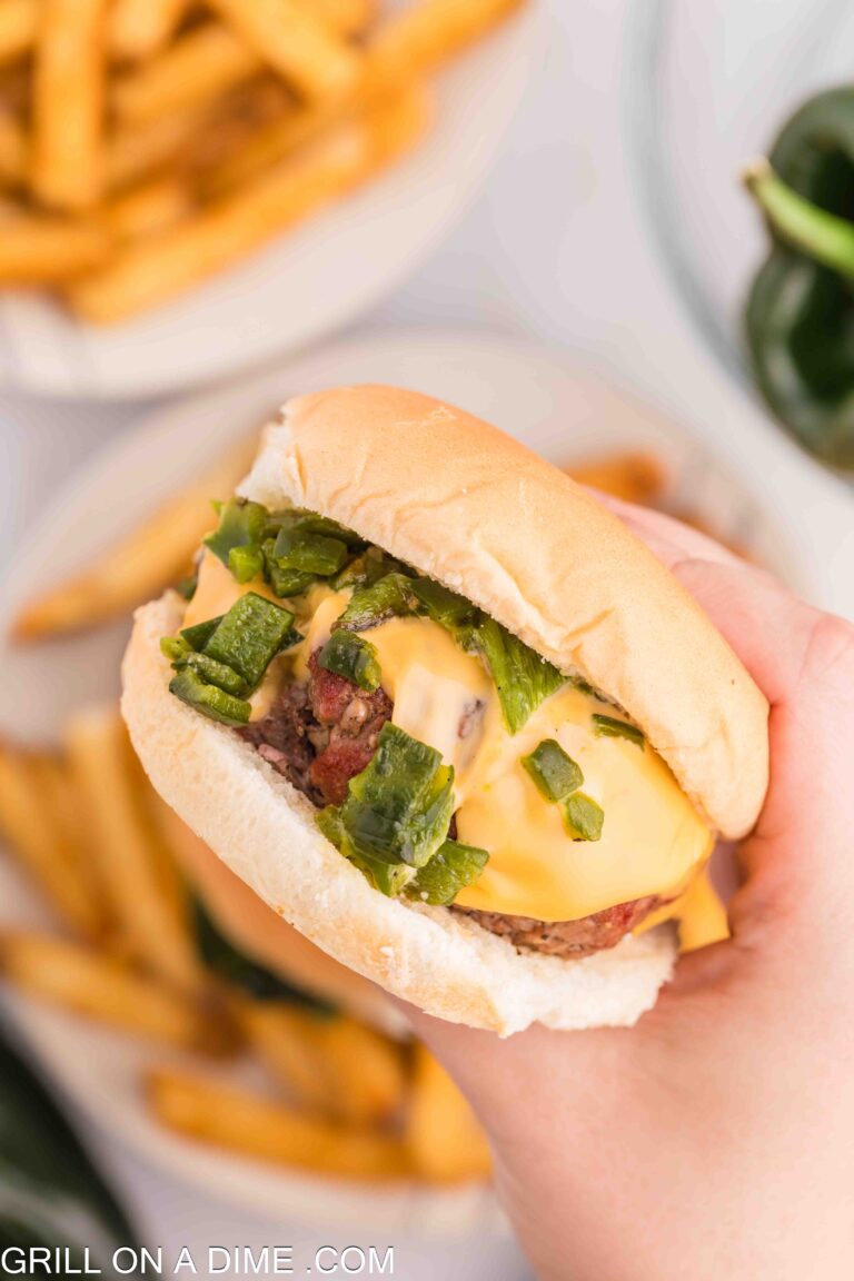 Green Chili Burger - grillonadime.com