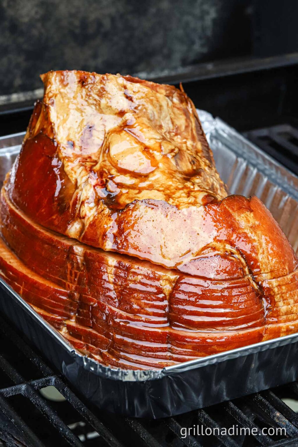 Grilled Spiral Ham - grillonadime.com