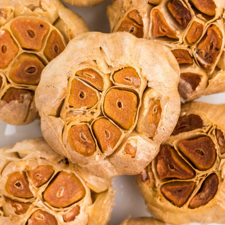 Smoked Garlic - grillonadime.com