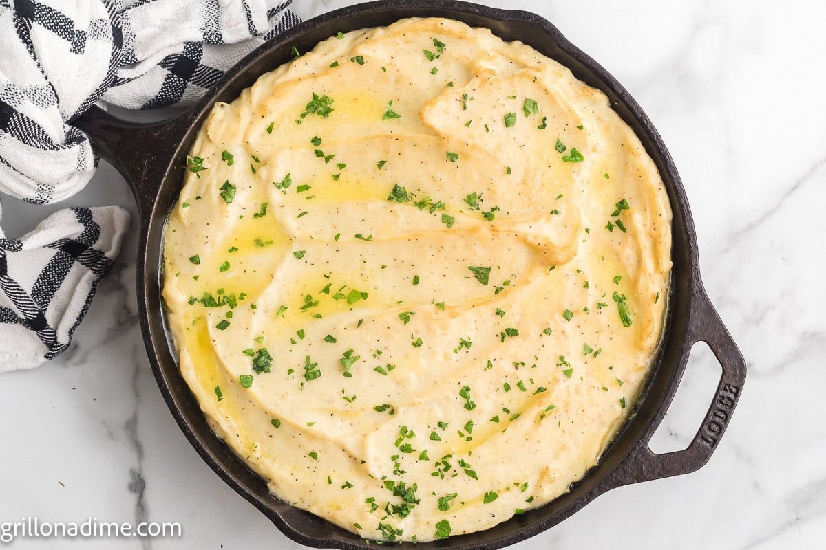 Smoked Mashed Potatoes - grillonadime.com