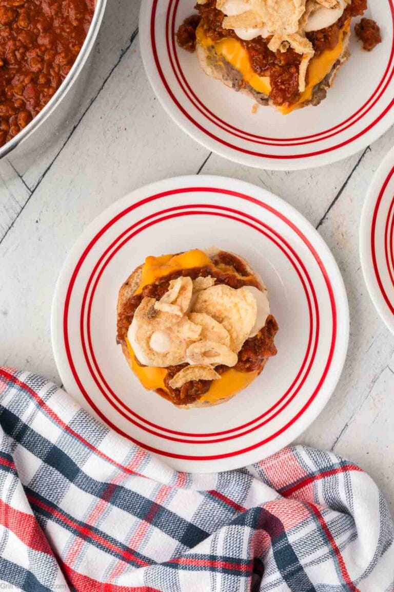 Chili Cheese Burger Recipe: A Flavor Explosion - grillonadime.com