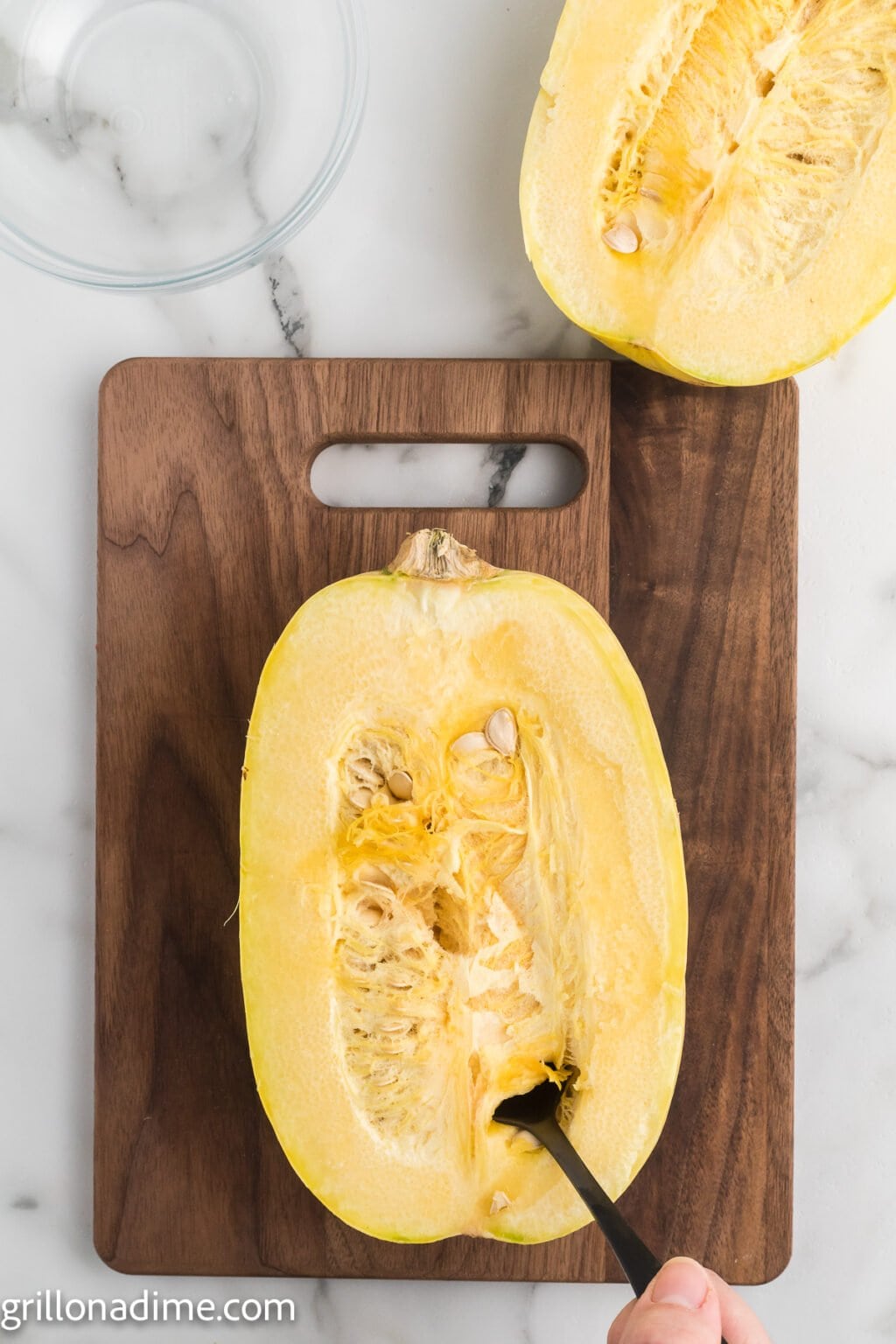 Grilled Spaghetti Squash Recipe: Easy and Delicious - grillonadime.com