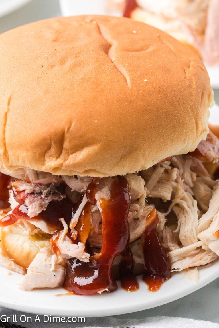 Smoked Pulled Chicken - grillonadime.com