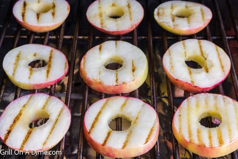 Grilled Apples - grillonadime.com