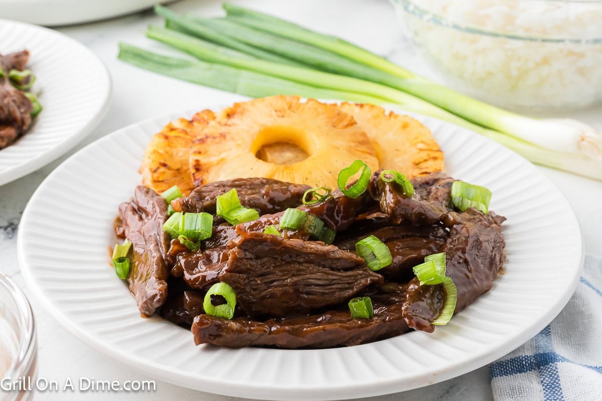 Hawaiian BBQ Beef - grillonadime.com