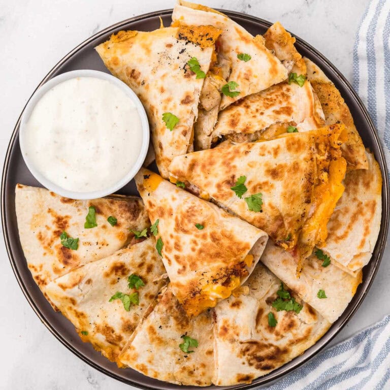 Chicken Bacon Ranch Sandwich - grillonadime.com