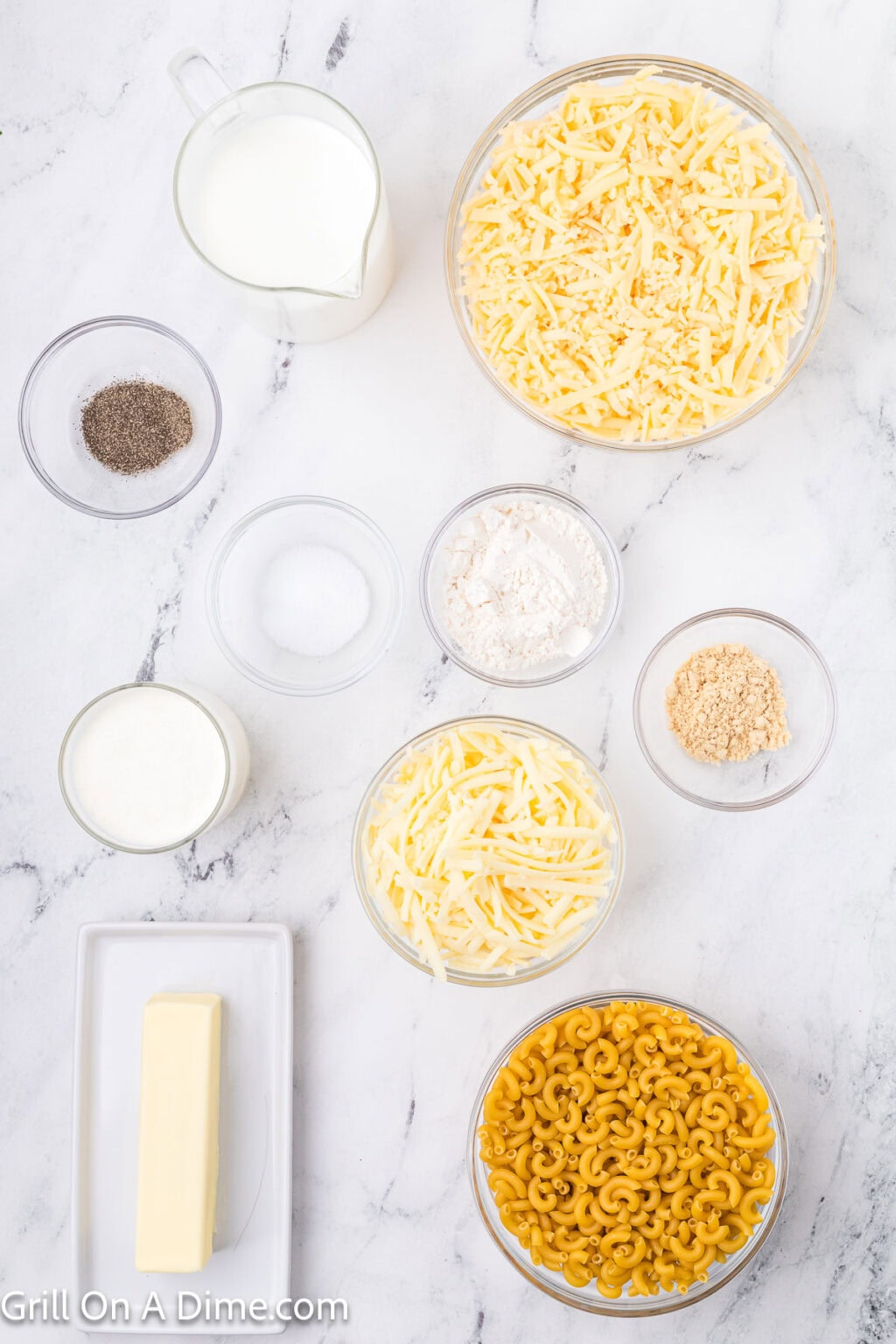 Smoked Gouda Mac and Cheese - grillonadime.com