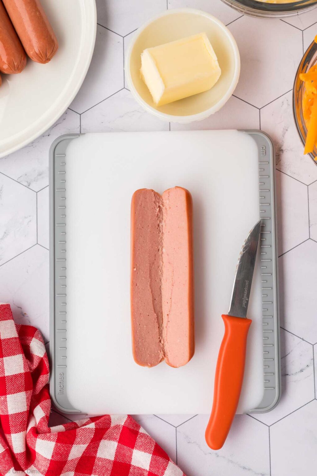 Grilled Cheese Hot Dogs - grillonadime.com