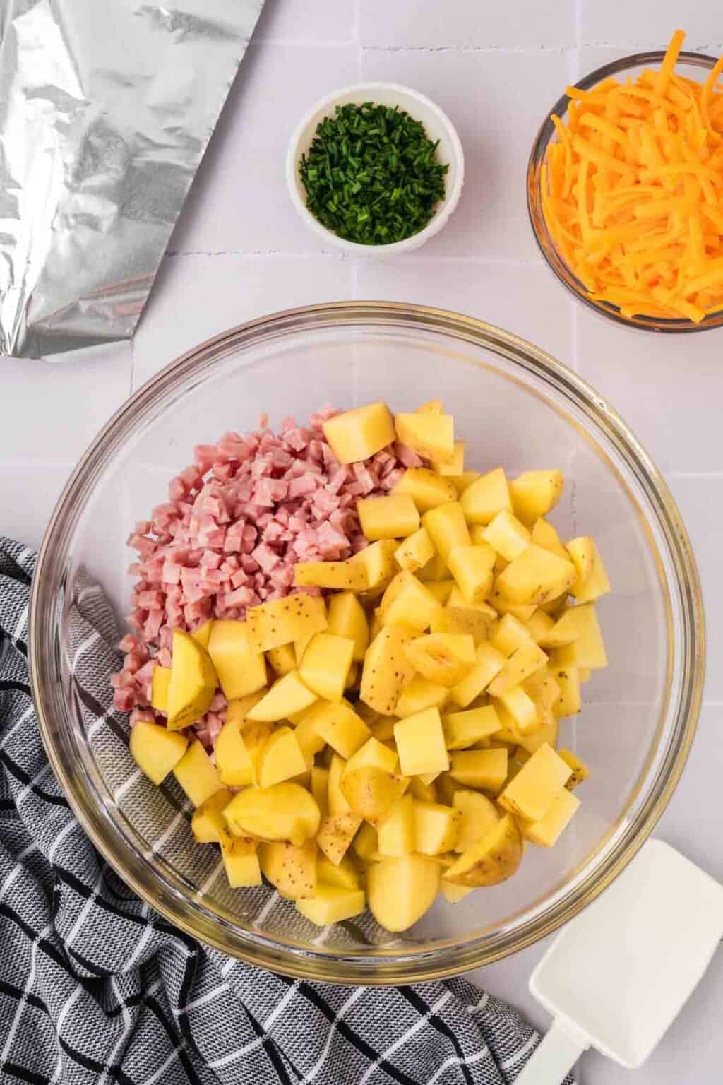 Ham and Potato Foil Packets for Easy Dinners - grillonadime.com