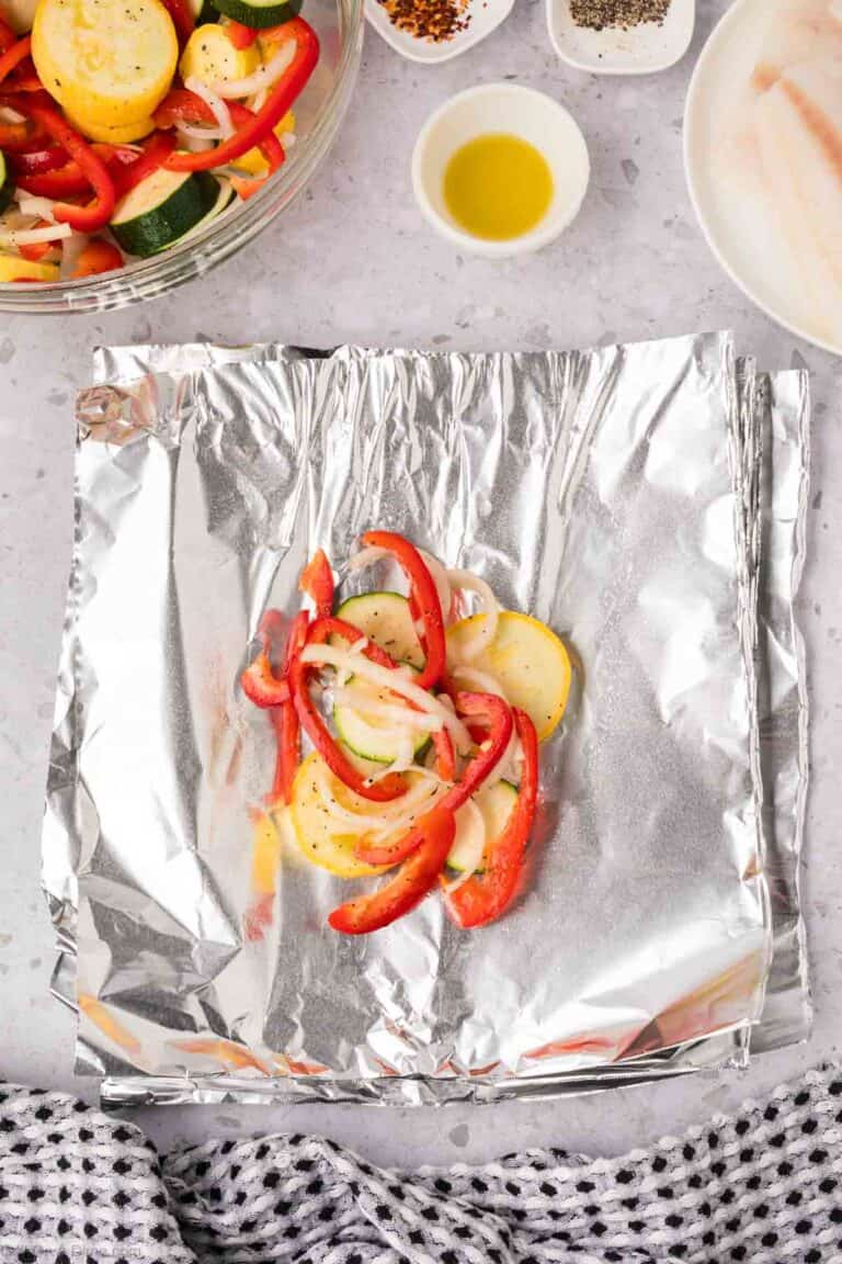 Fish Foil Packets: Easy and Healthy Dinner Idea - grillonadime.com