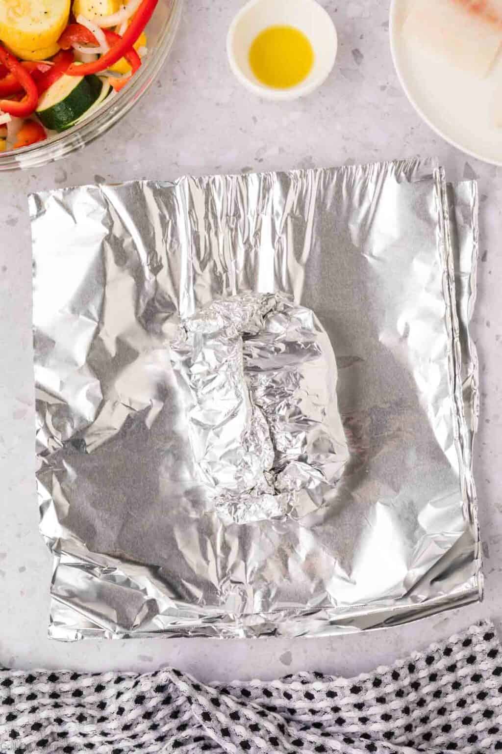 Fish Foil Packets: Easy and Healthy Dinner Idea - grillonadime.com